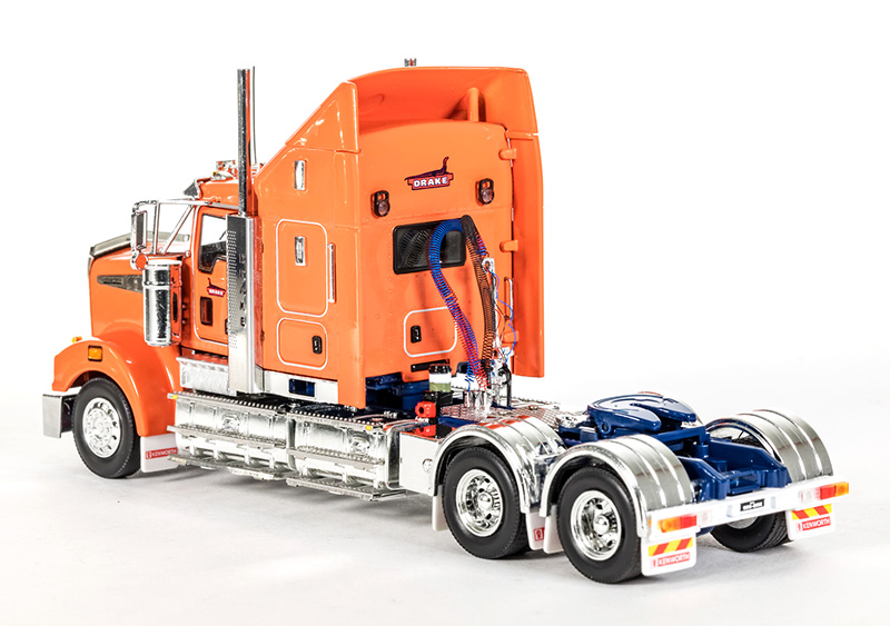 Drake Kenworth T909