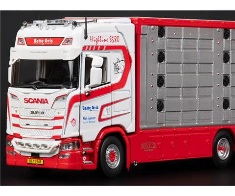 IMC Scania R high roof boxed - 32-0217