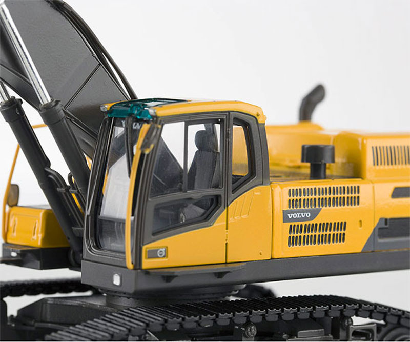 Motorart Volvo EC480D Tracked Excavator