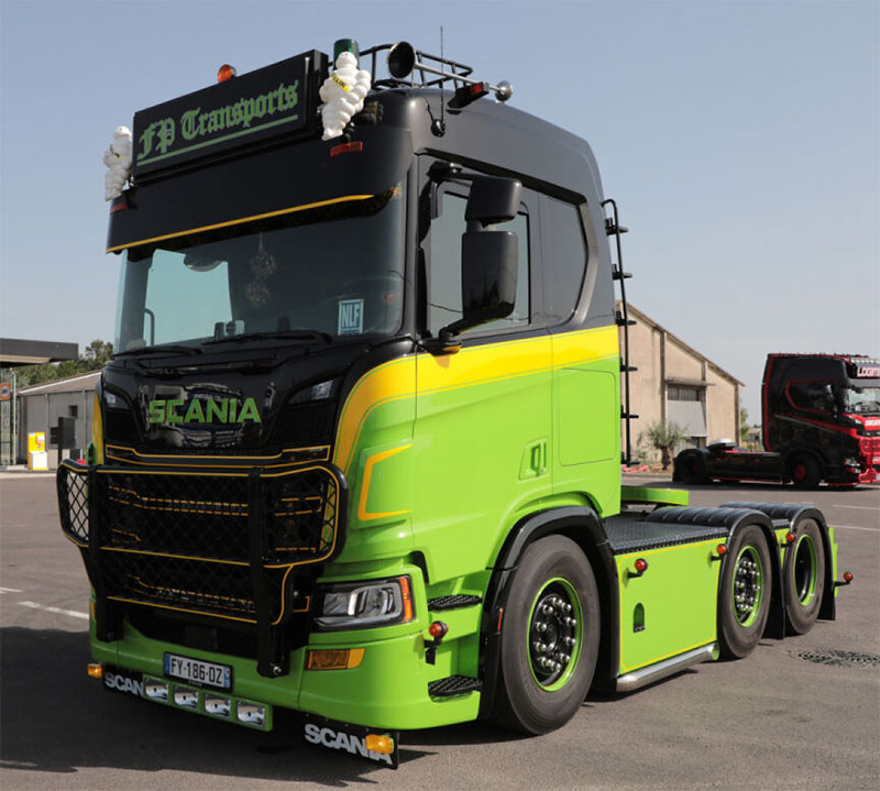 WSI Model FP Transports Scania R Normal CR20N 6x2